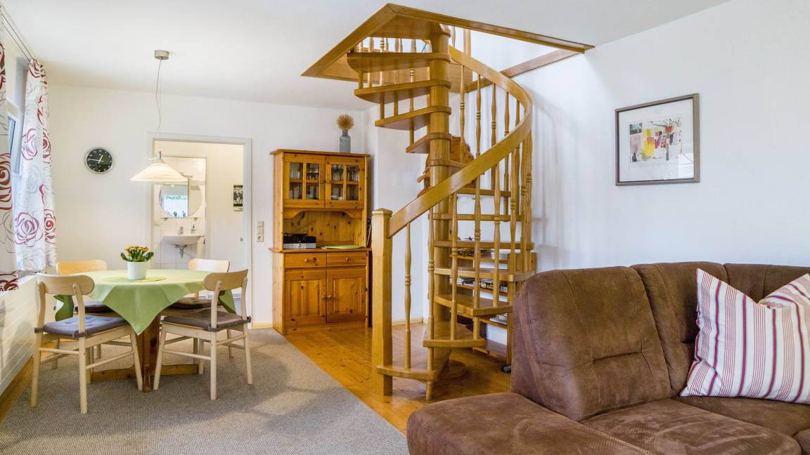 70 M² Ferienwohnung ∙ 2 Schlafzimmer ∙ 5 Gäste - Sasbach am Kaiserstuhl