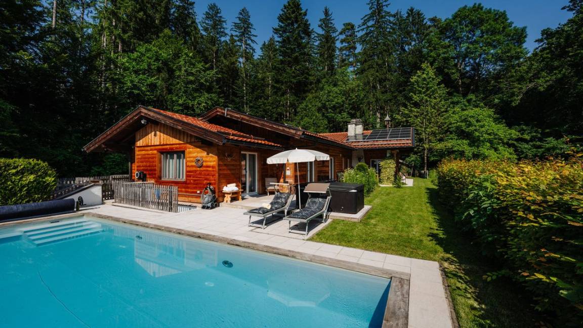 150 M² Ferienhaus ∙ 2 Schlafzimmer ∙ 4 Gäste - Piding