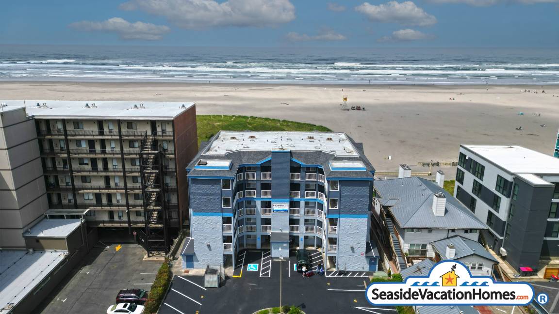 Condo ∙ 2 Bedrooms ∙ 6 Guests - Seaside, OR