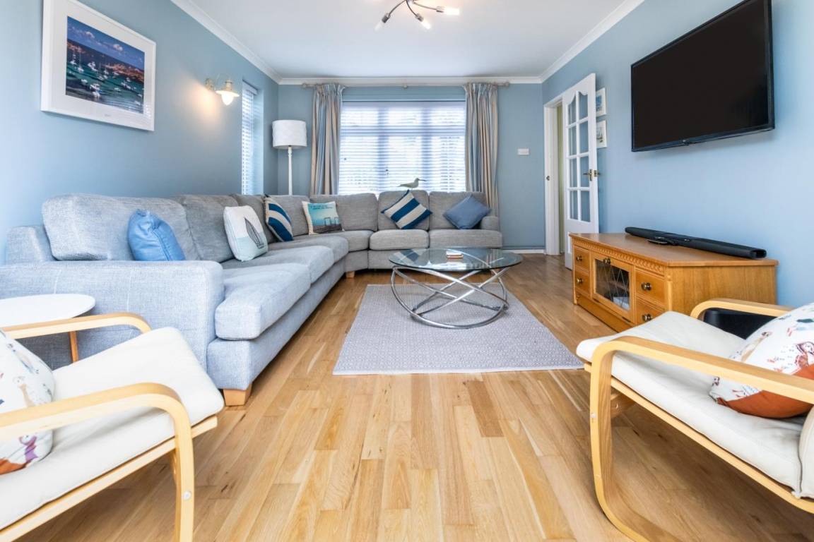 Cottage ∙ 4 Bedrooms ∙ 8 Guests - Southwold