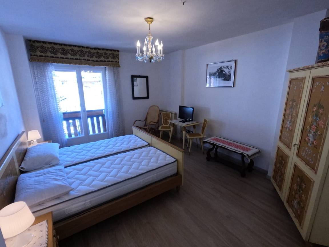 100 M² Apartment ∙ 3 Bedrooms ∙ 6 Guests - Predazzo