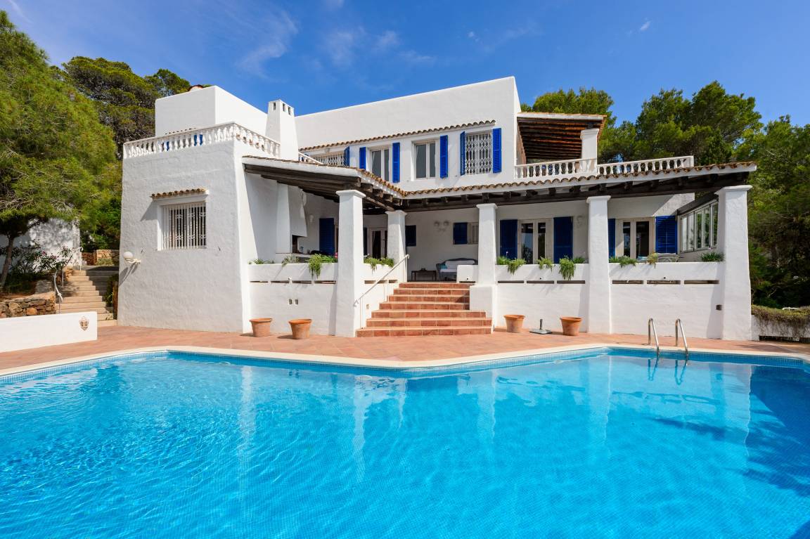 260 M² Villa ∙ 4 Habitaciones ∙ 8 Huéspedes - Islas de Ibiza