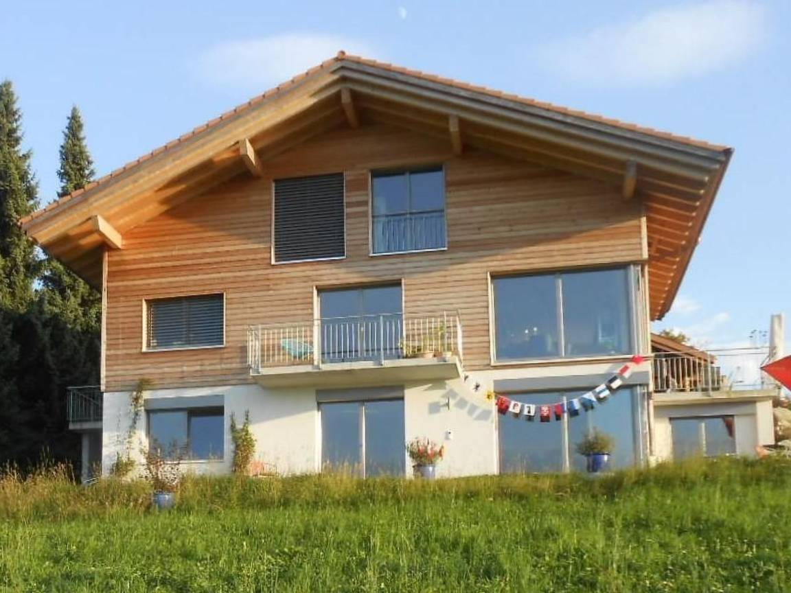 81 M² Appartement ∙ 2 Chambres ∙ 4 Personnes - Spiez