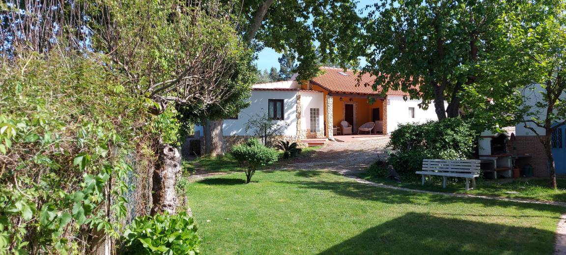 65 M² Fazenda ∙ 2 Quartos ∙ 6 Hóspedes - Alpiarça