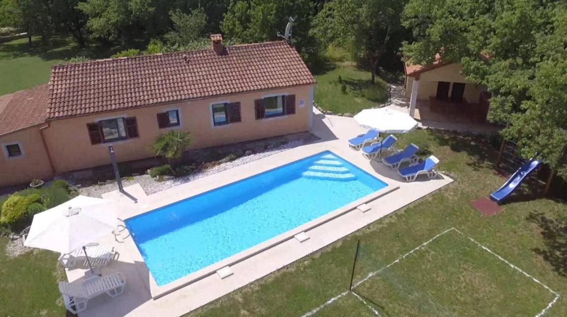 100 M² Casa ∙ 3 Habitaciones ∙ 6 Huéspedes - Istria