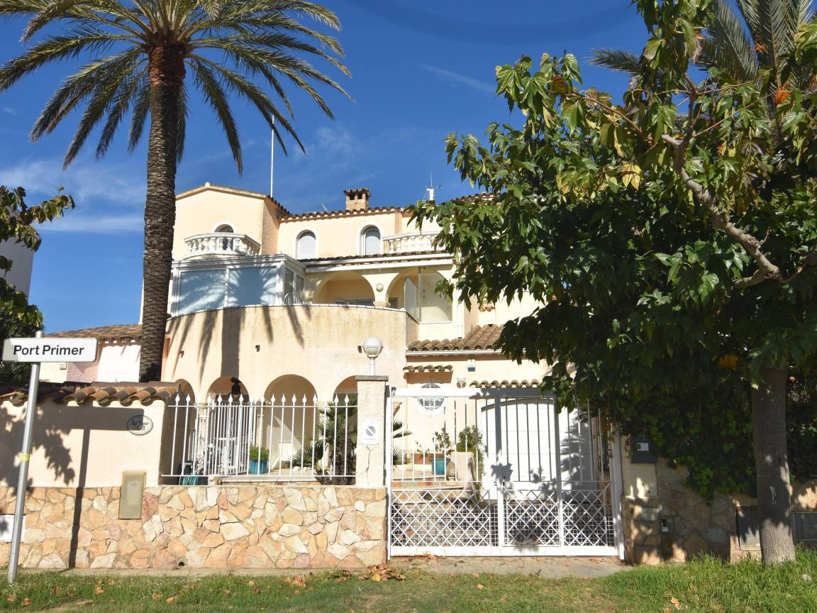 120 M² House ∙ 3 Bedrooms ∙ 6 Guests - Empuriabrava