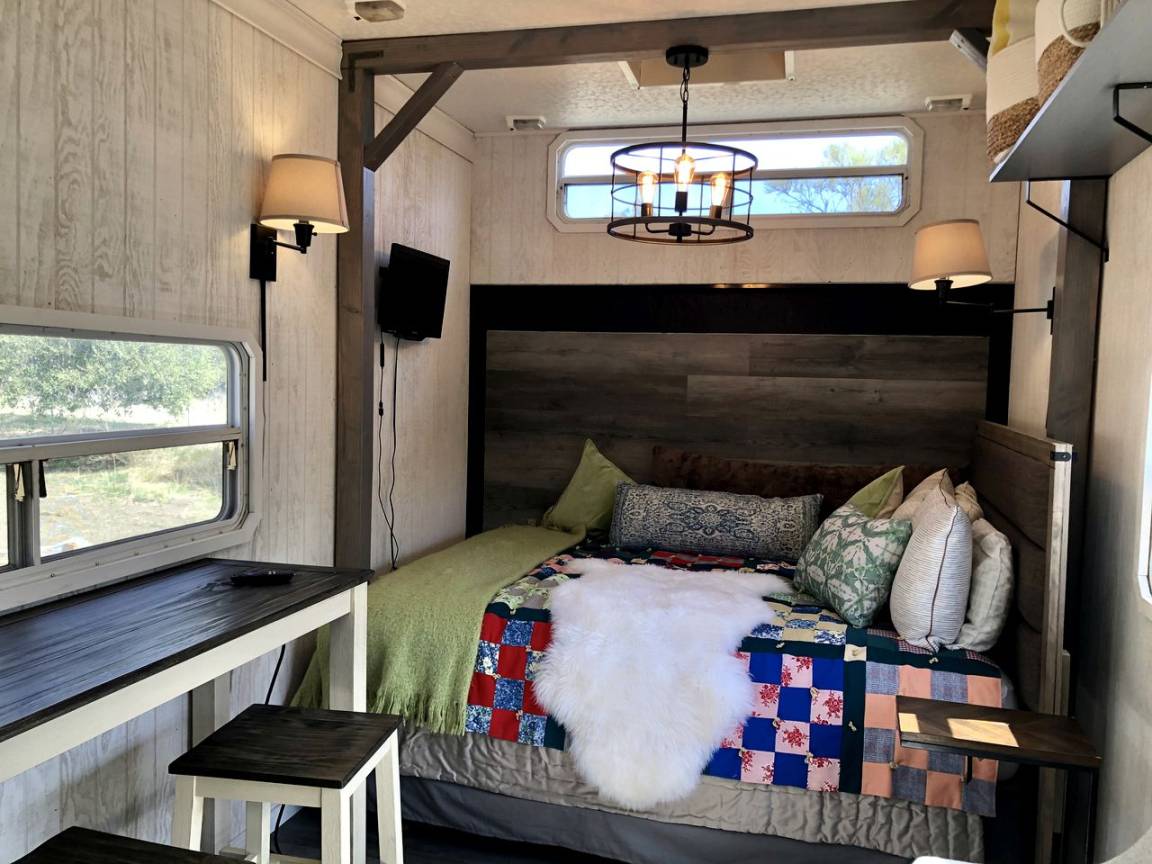 Caravan ∙ 1 Bedroom ∙ 2 Guests - California
