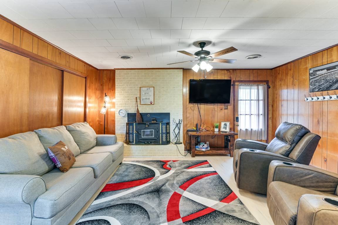 139 M² Ferienhaus ∙ 3 Schlafzimmer ∙ 8 Gäste - Starkville, MS