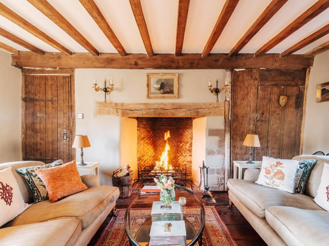 Cottage ∙ 6 Bedrooms ∙ 8 Guests - Abergavenny
