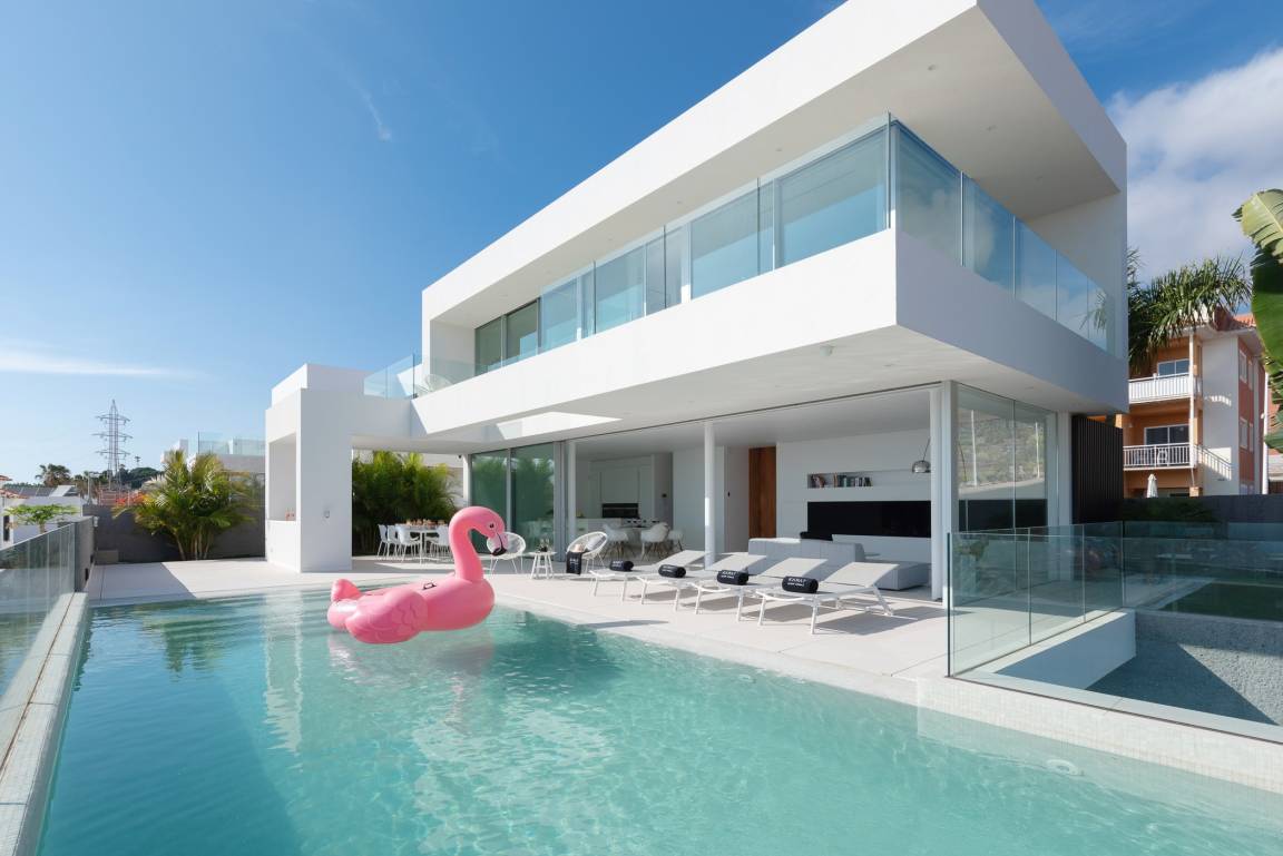 342 M² Villa ∙ 3 Chambres ∙ 8 Personnes - Adeje