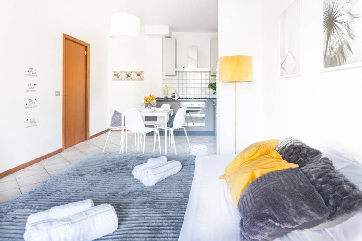 65 M² Apartment ∙ 1 Bedroom ∙ 4 Guests - Ancona