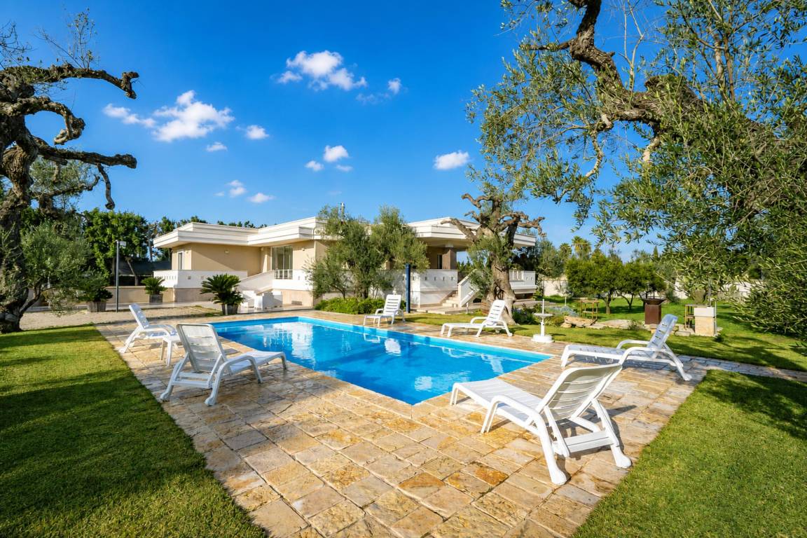 250 M² Villa Vacanza ∙ 4 Camere Da Letto ∙ 9 Ospiti - Leverano