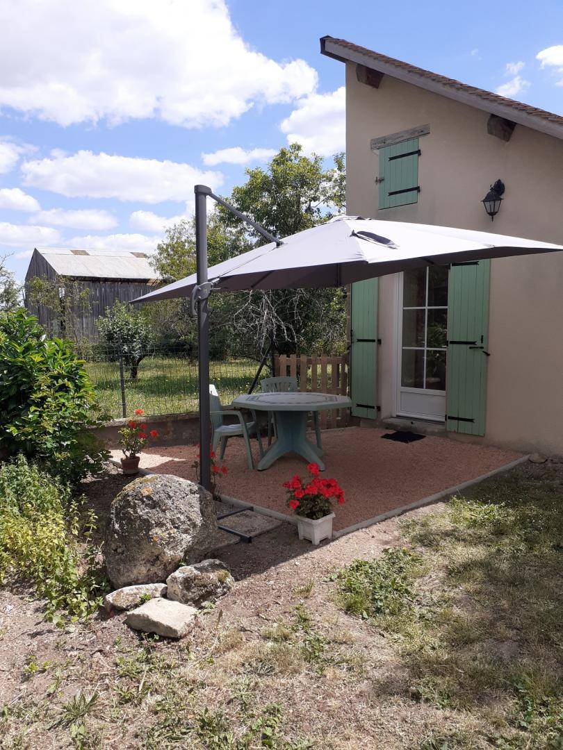 35 M² Gîte ∙ 1 Chambre ∙ 2 Personnes - Allier