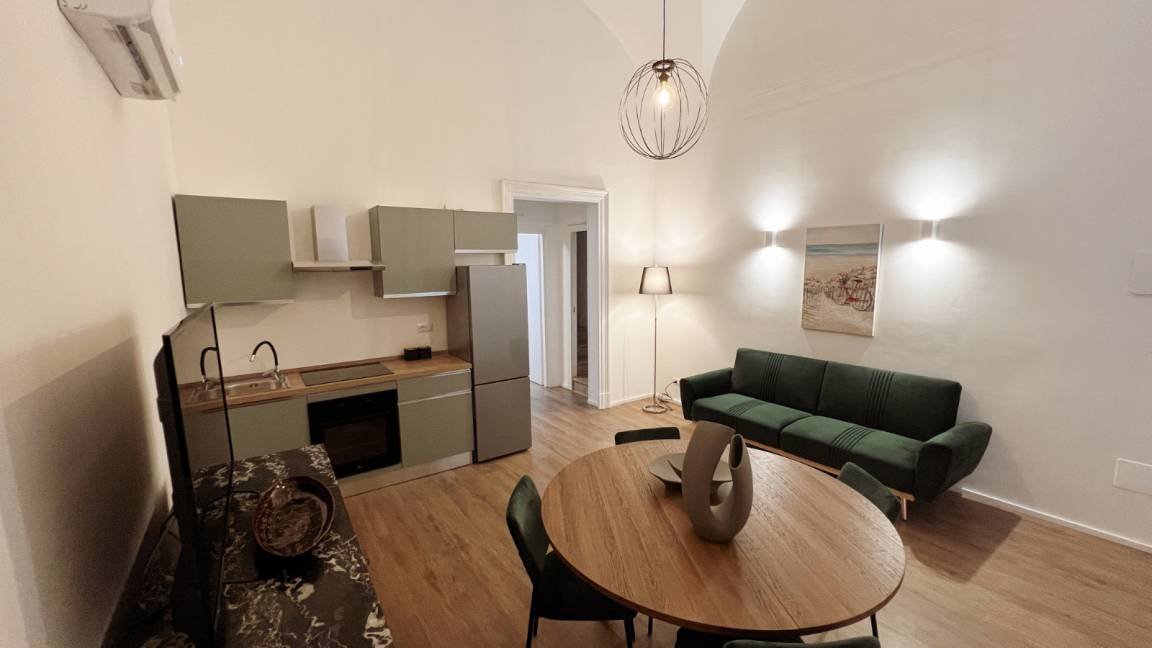 85 M² Apartamento ∙ 2 Habitaciones ∙ 5 Huéspedes - Catania