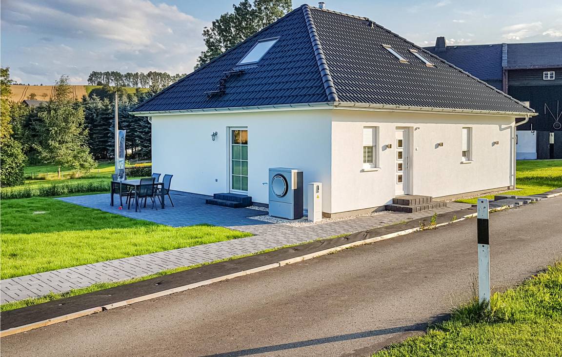 80 M² Ferienhaus ∙ 2 Schlafzimmer ∙ 4 Gäste - Schneeberg