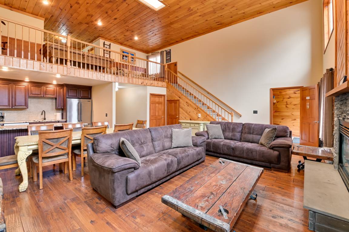 204 M² Apartment ∙ 4 Bedrooms ∙ 14 Guests - Hunter Mountain, NY
