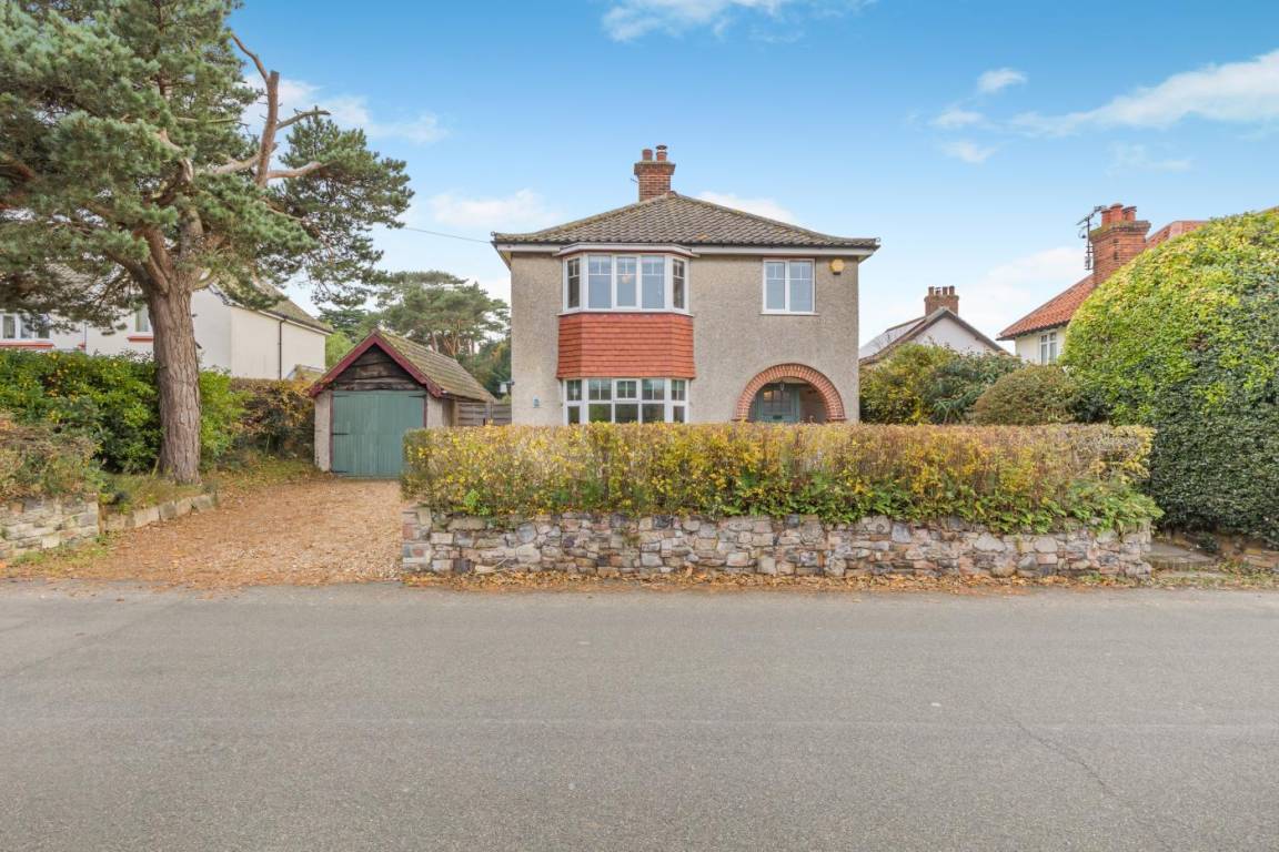 Cottage ∙ 4 Bedrooms ∙ 7 Guests - Sheringham