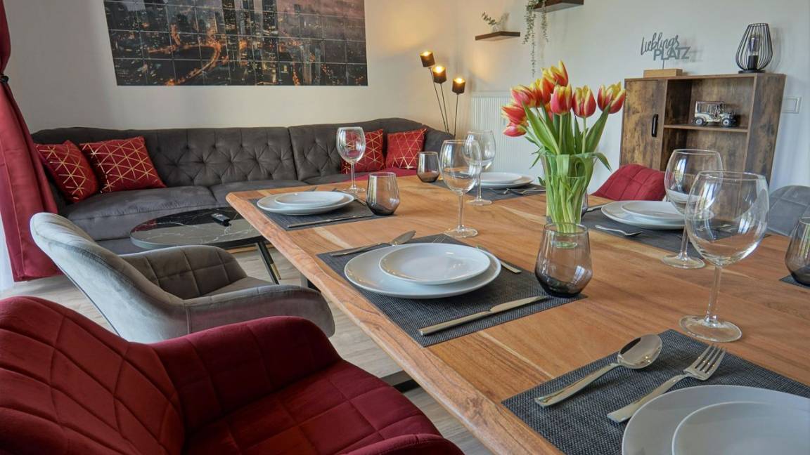 76 M² Ferienwohnung ∙ 2 Schlafzimmer ∙ 6 Gäste - Brandenburg an der Havel