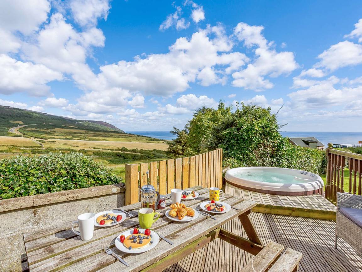 Cottage ∙ 3 Bedrooms ∙ 6 Guests - Helmsdale