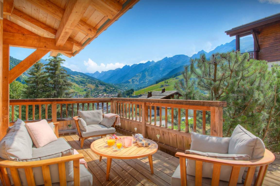 179 M² Chalet ∙ 4 Bedrooms ∙ 8 Guests - Manigod