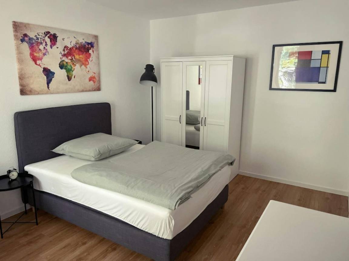 75 M² Apartment ∙ 3 Bedrooms ∙ 6 Guests - Frankfurt