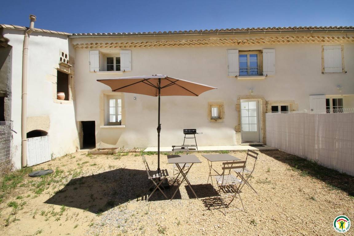 80 M² Gîte ∙ 2 Chambres ∙ 4 Personnes - Pierrelatte