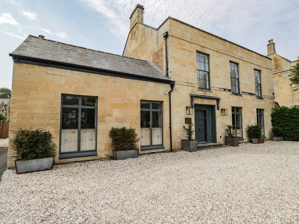 Cottage ∙ 5 Bedrooms ∙ 10 Guests - 