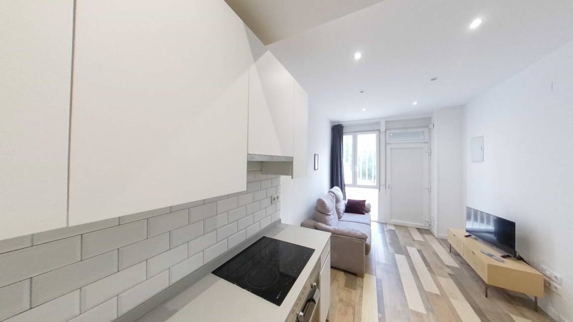 60 M² Apartamento ∙ 3 Habitaciones ∙ 5 Huéspedes - Municipality of Alcobendas