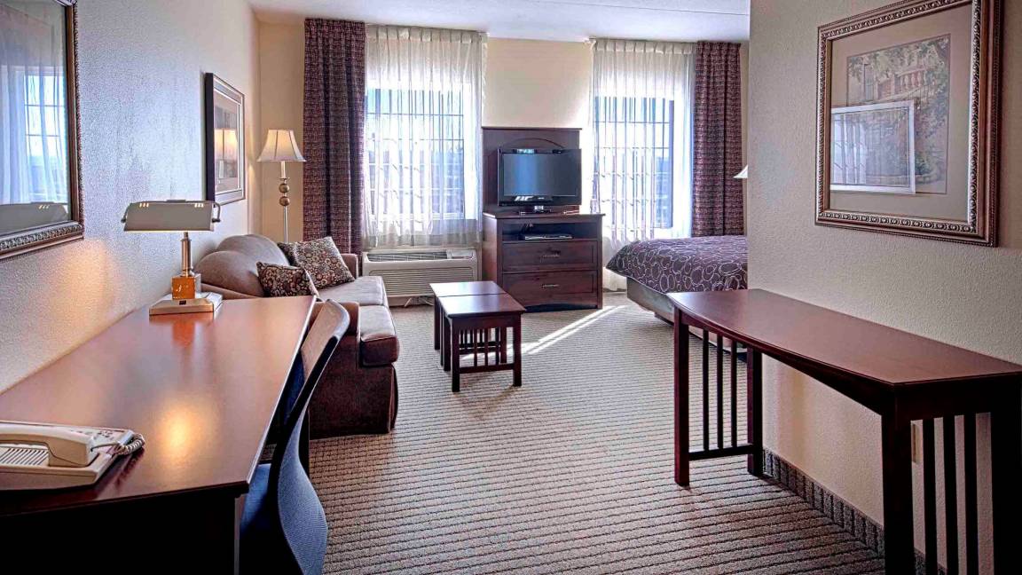 Studio Flat ∙ 1 Bedroom ∙ 2 Guests - Chattanooga, TN