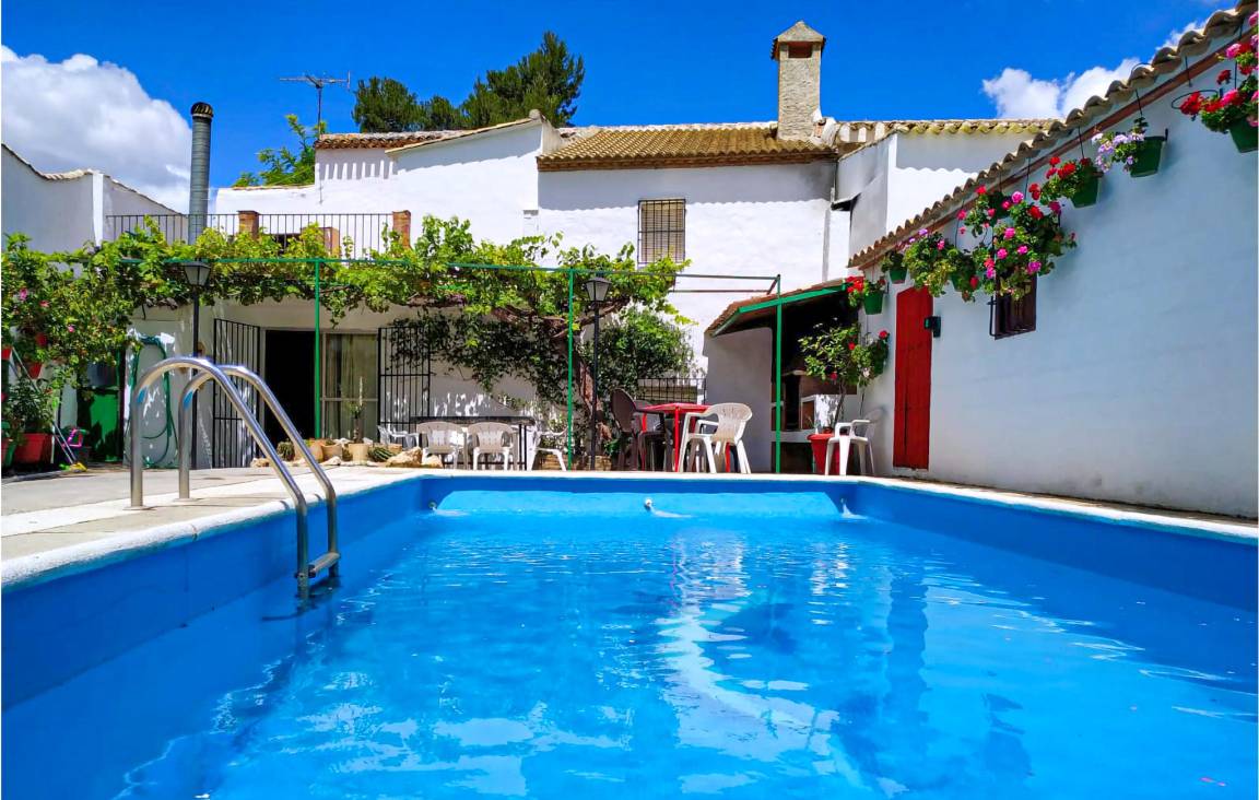 150 M² Dúplex ∙ 6 Habitaciones ∙ 10 Huéspedes - Alcaudete