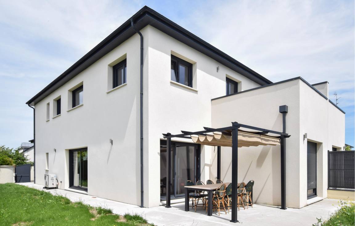 157 M² House ∙ 4 Bedrooms ∙ 10 Guests - Ifs