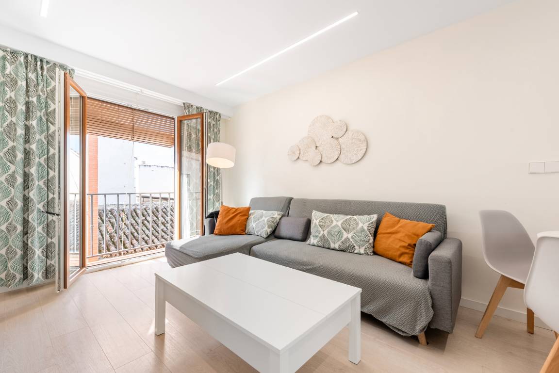 70 M² Apartamento ∙ 2 Habitaciones ∙ 5 Huéspedes - Antequera, España