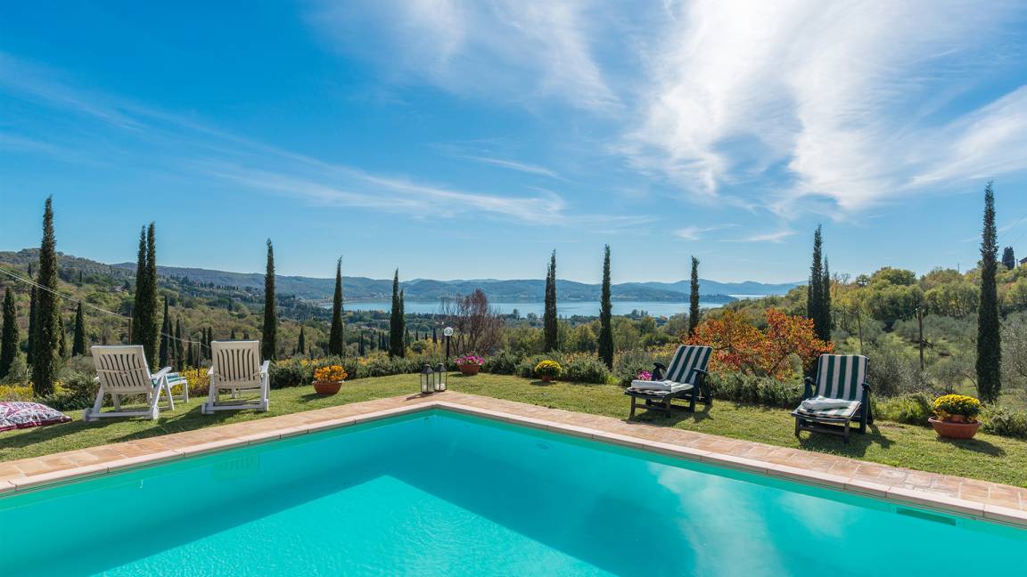 260 M² Villa ∙ 6 Bedrooms ∙ 12 Guests - Passignano sul Trasimeno