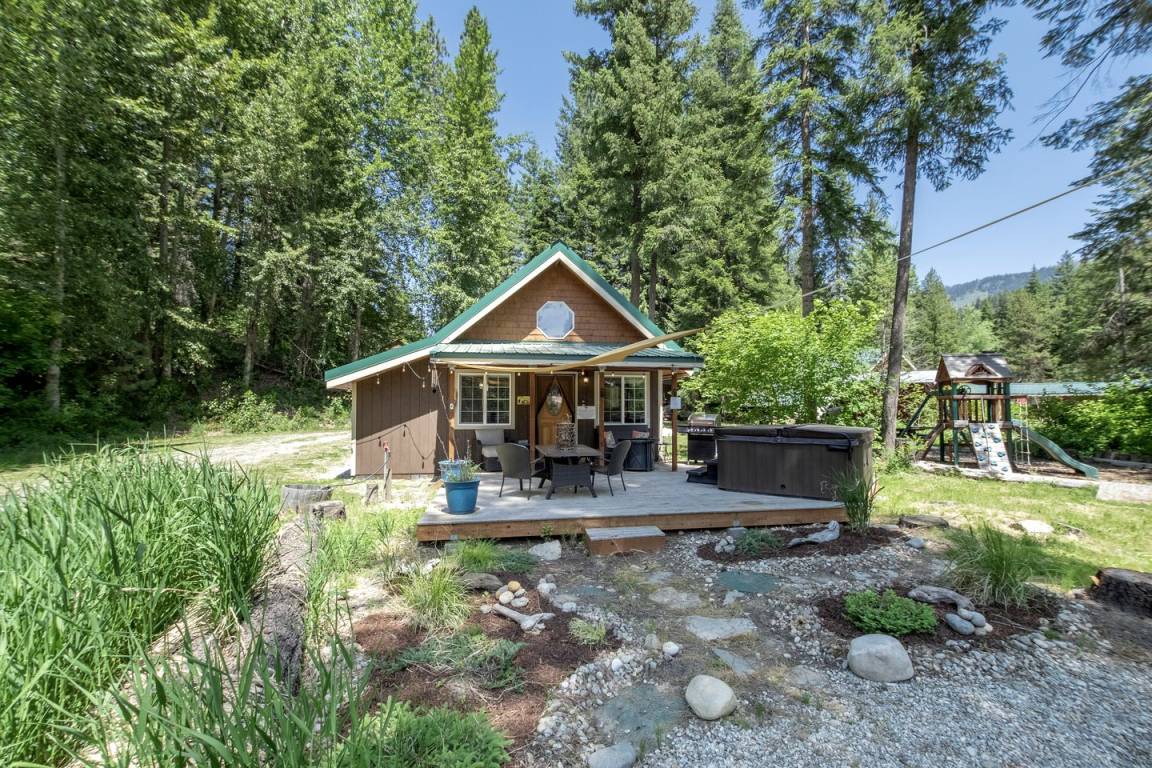 House ∙ 2 Bedrooms ∙ 4 Guests - Plain, WA