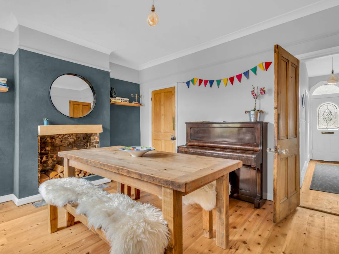 111 M² House ∙ 4 Bedrooms ∙ 8 Guests - Whitstable