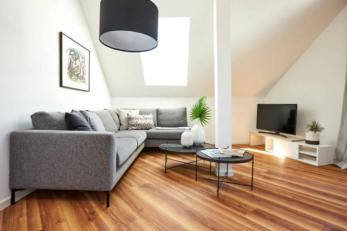 68 M² Appartement ∙ 1 Chambre ∙ 2 Personnes - Neuss