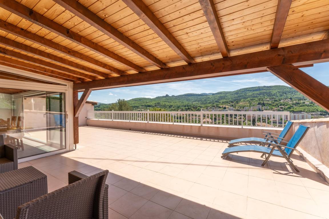 90 M² Hus ∙ 3 Sovrum ∙ 4 Gäster - Rustrel