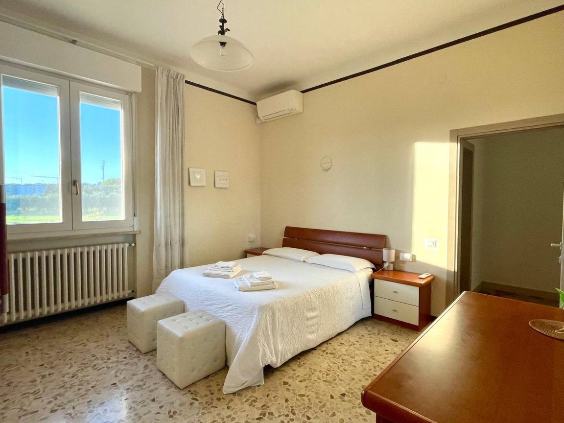 Apartment ∙ 3 Bedrooms ∙ 6 Guests - Civitanova Marche