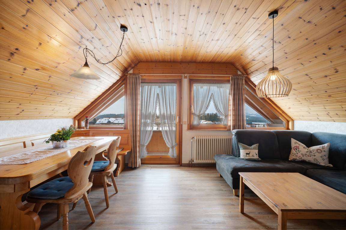 70 M² Ferienwohnung ∙ 2 Schlafzimmer ∙ 4 Gäste - Furtwangen im Schwarzwald