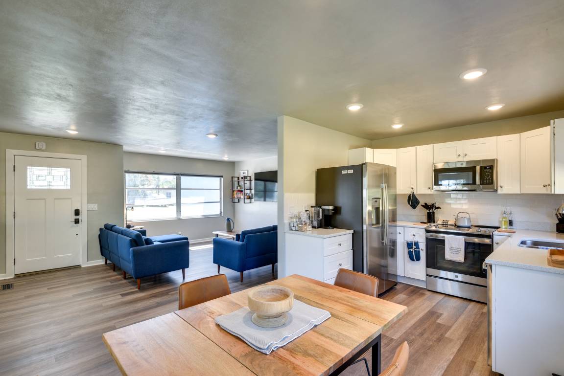 106 M² House ∙ 3 Bedrooms ∙ 6 Guests - DeLand, FL