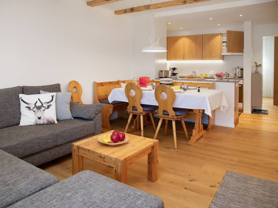 55 M² Ferienhaus ∙ 1 Schlafzimmer ∙ 4 Gäste - Falera