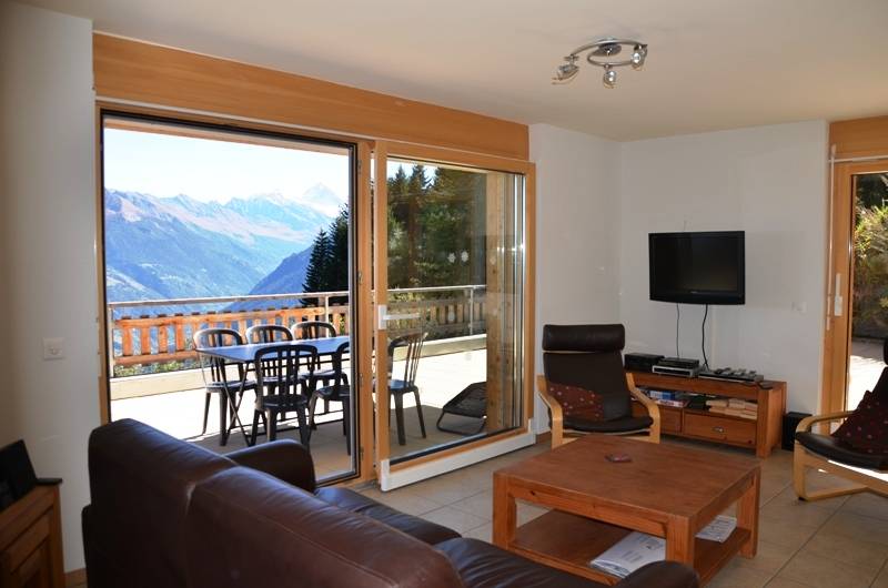 130 M² Appartement ∙ 3 Chambres ∙ 8 Personnes - Nax