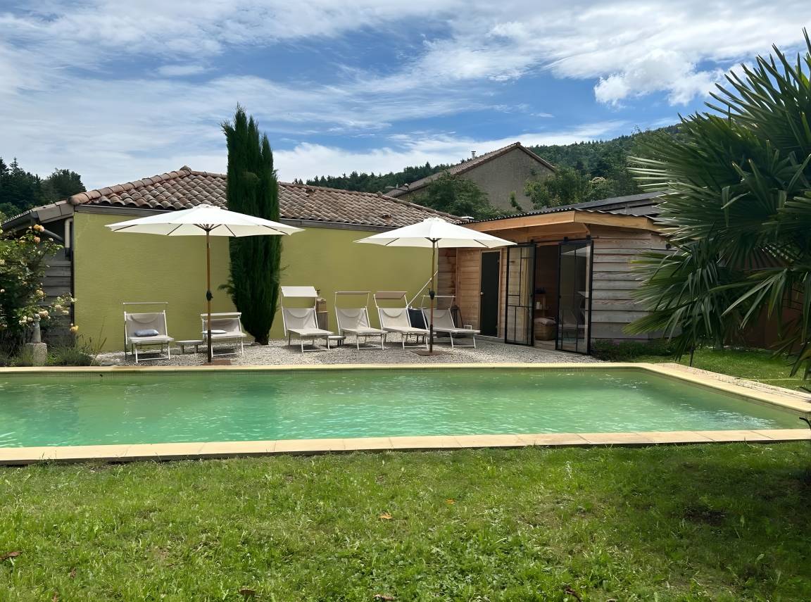 75 M² Cottage ∙ 2 Chambres ∙ 4 Personnes - Rhône-Alpes