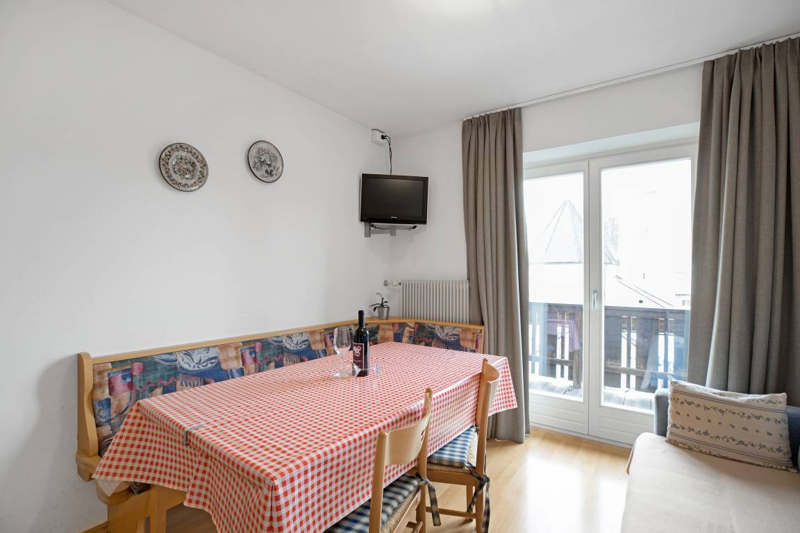 60 M² Apartment ∙ 2 Bedrooms ∙ 6 Guests - Niederdorf