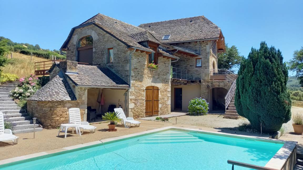 90 M² Gîte ∙ 2 Chambres ∙ 4 Personnes - Aveyron