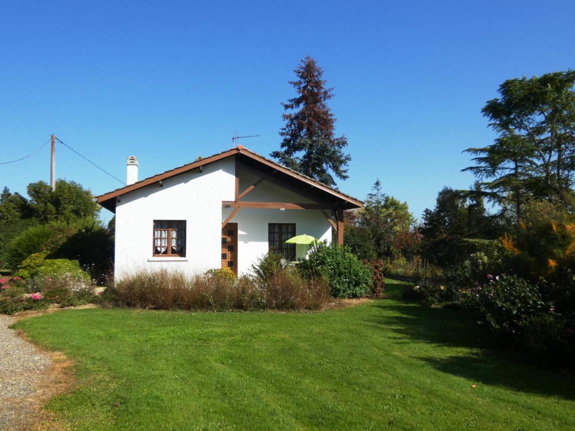 73 M² Gîte ∙ 2 Chambres ∙ 4 Personnes - Eugénie-les-Bains