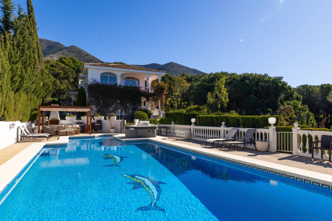 400 M² Villa ∙ 4 Bedrooms ∙ 8 Guests - Alhaurín el Grande