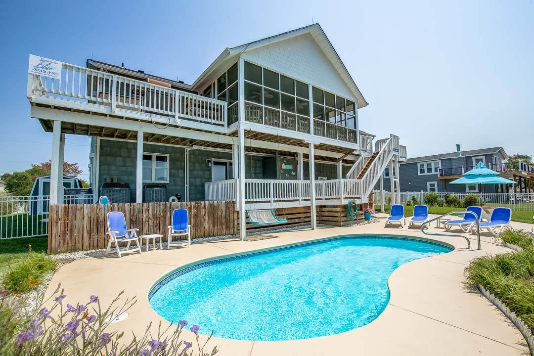 House ∙ 4 Bedrooms ∙ 12 Guests - Virginia Beach, VA