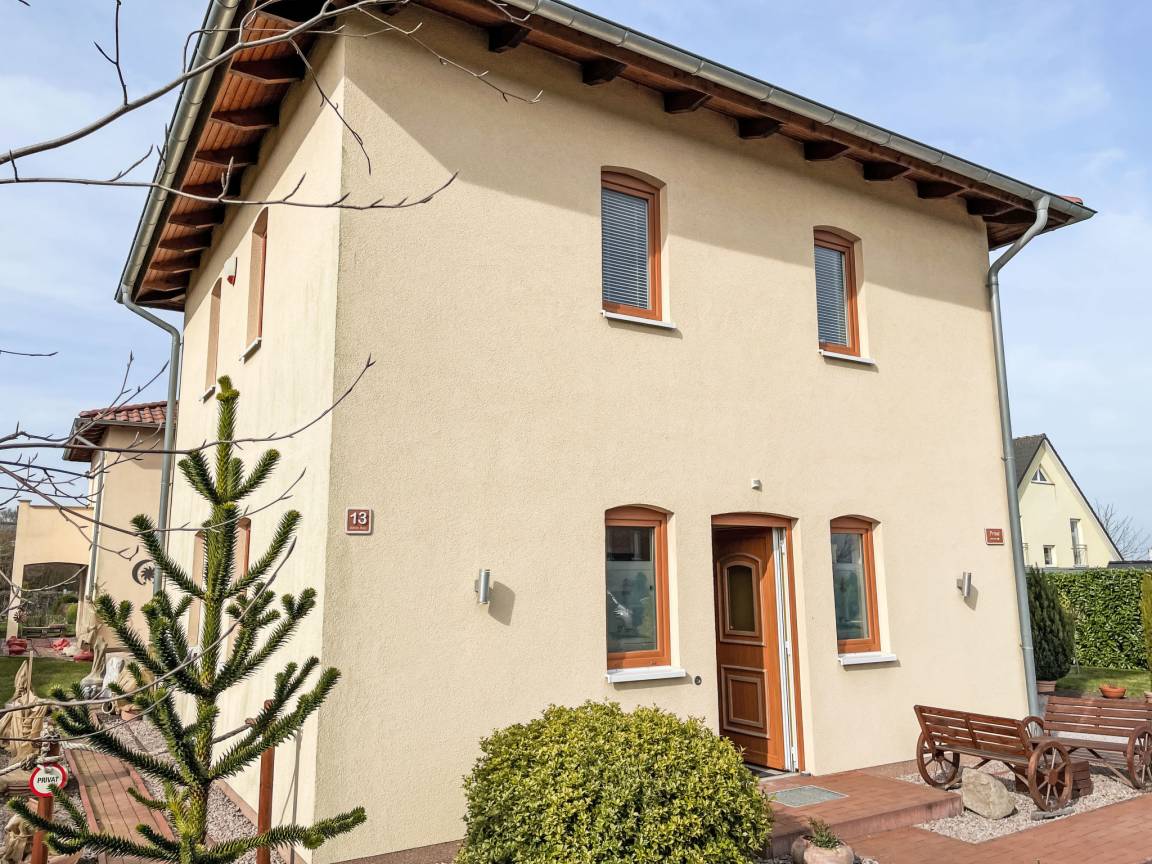 90 M² Ferienhaus ∙ 2 Schlafzimmer ∙ 4 Gäste - Wismar