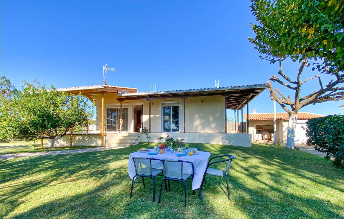 75 M² House ∙ 3 Bedrooms ∙ 7 Guests - Greece